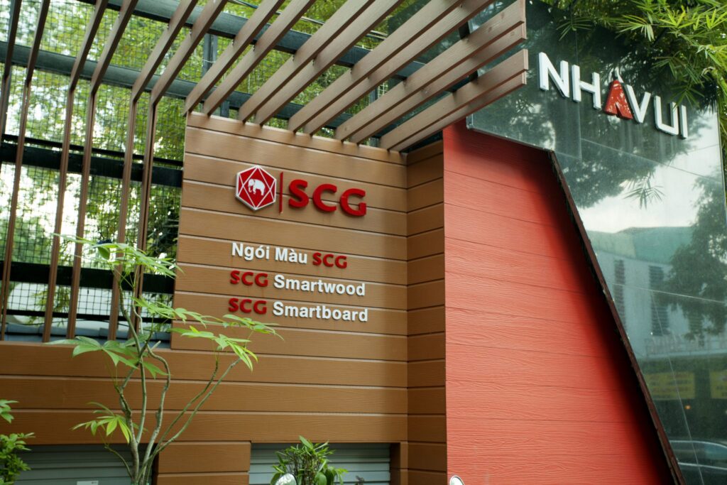 Công trình Showroom Sử Dụng Thanh Giả Gỗ SCG Smartwood